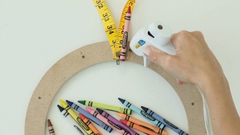Make This Easy DIY Crayon Wreath in Less Than 30 Minutes